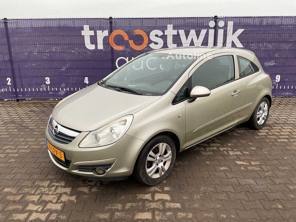 Prodaje se Opel Corsa 1.2-16V Business hečbek na aukciji