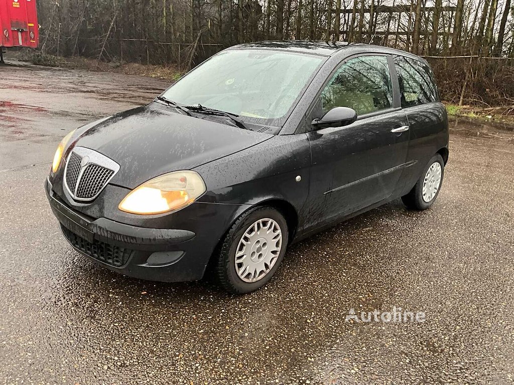 Prodaje se Lancia Ypsilon hečbek na aukciji