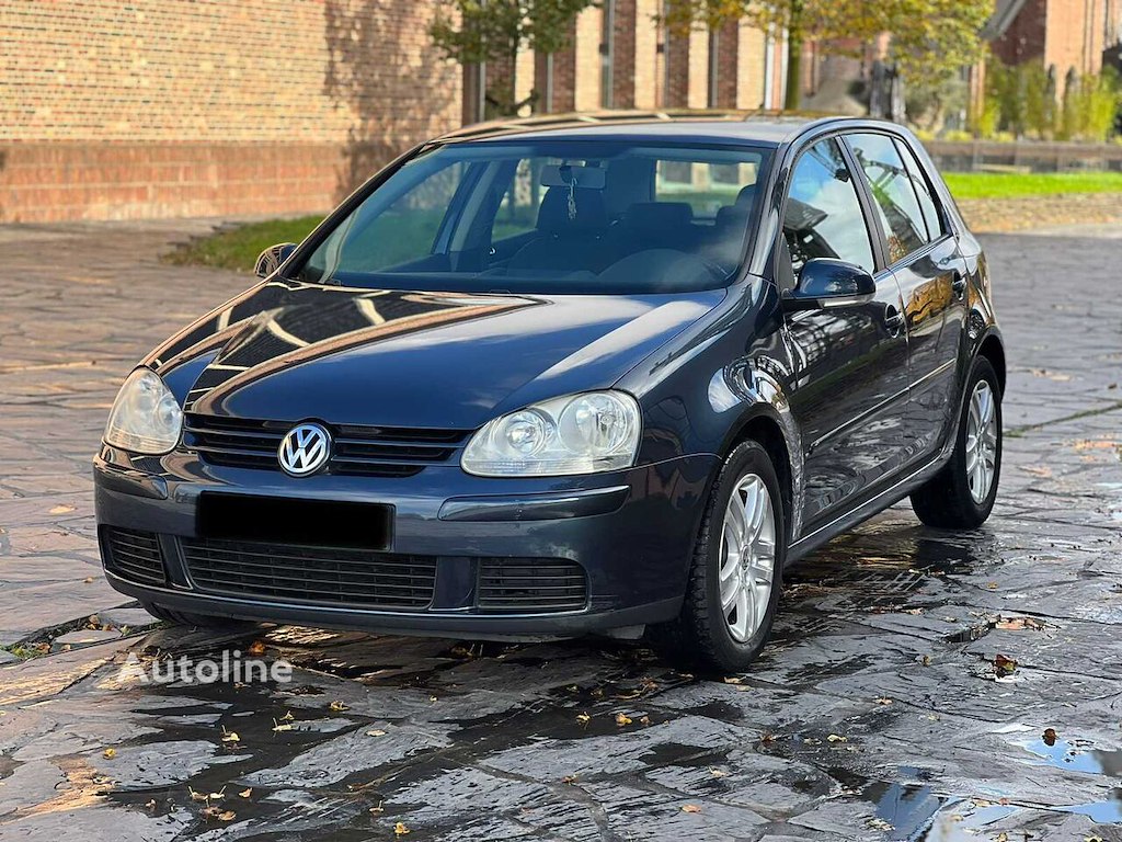 Prodaje se Volkswagen GOLF 5 hečbek na aukciji