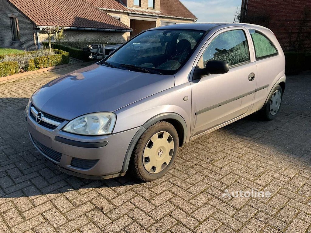 Prodaje se Opel Corsa hečbek na aukciji