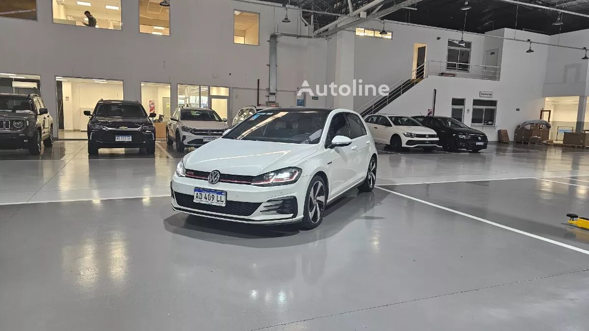 Volkswagen Golf hečbek