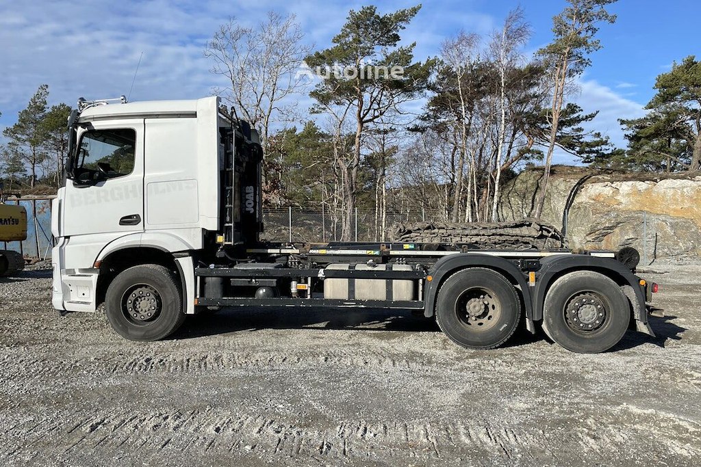 Prodaje se Mercedes-Benz AROCS rol kiper sa kukom na aukciji