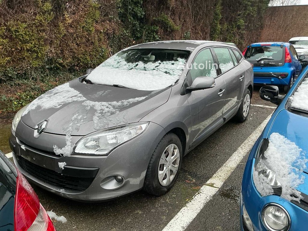 Prodaje se Renault Megane karavan na aukciji