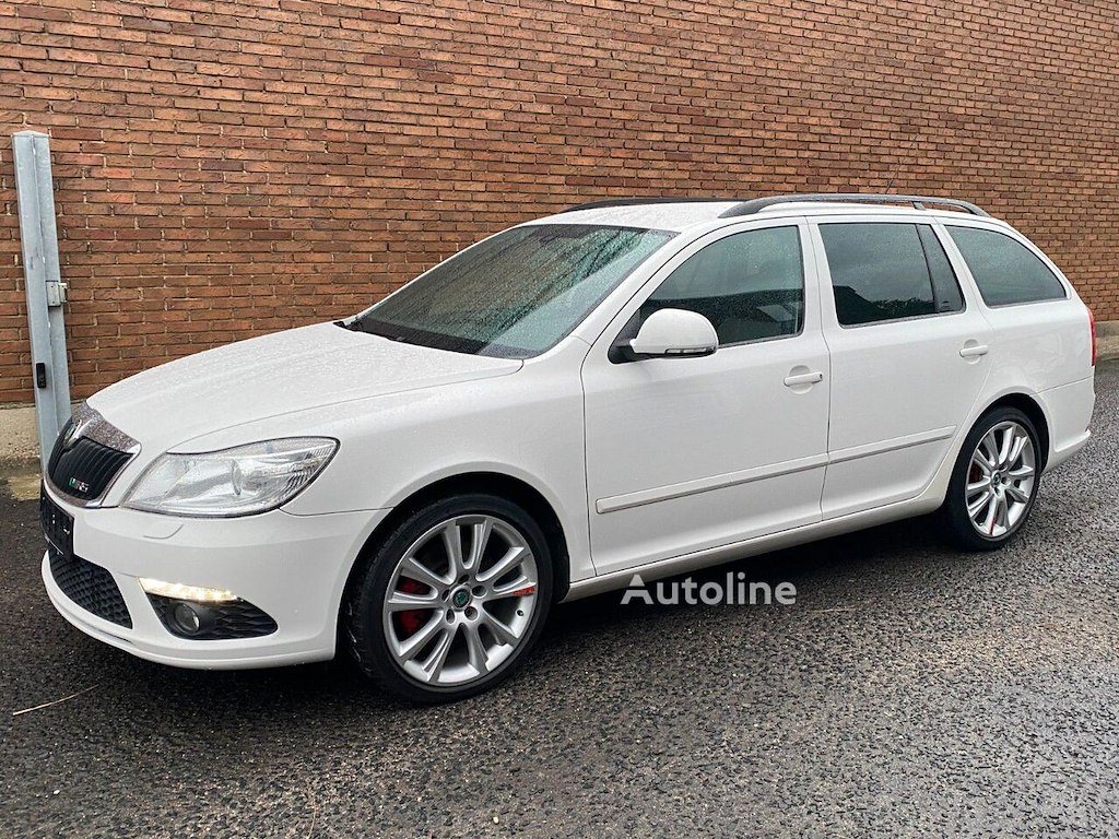 Škoda Octavia Combi RS 2.0TSi 147kW DSG Scheckheft*PDC karavan