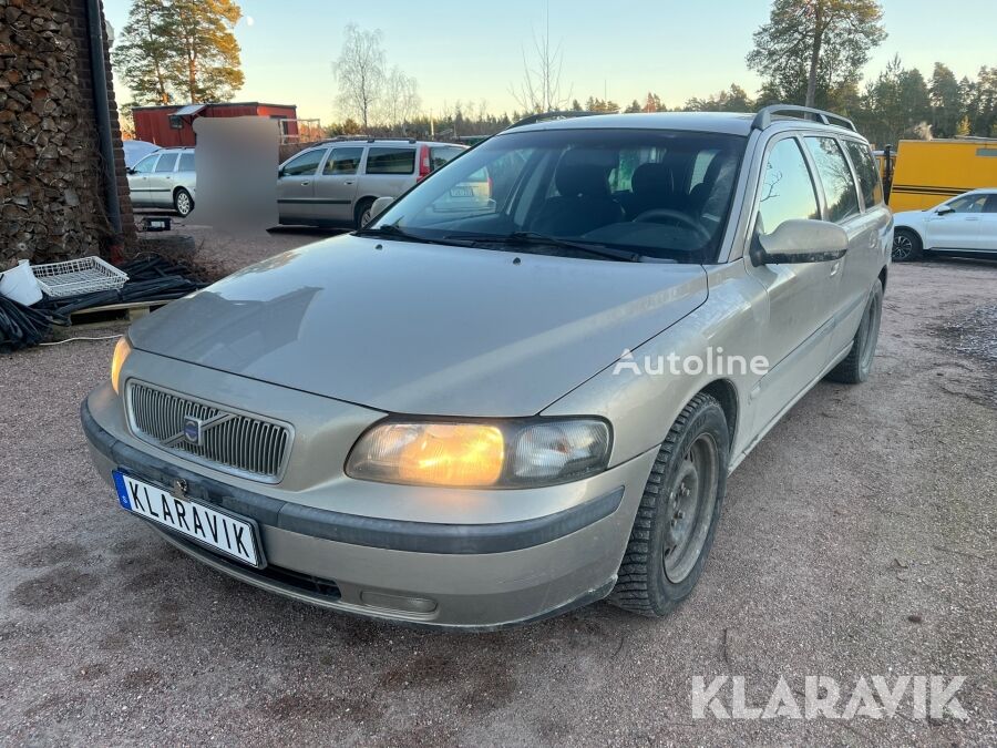 Prodaje se Volvo V70 karavan na aukciji