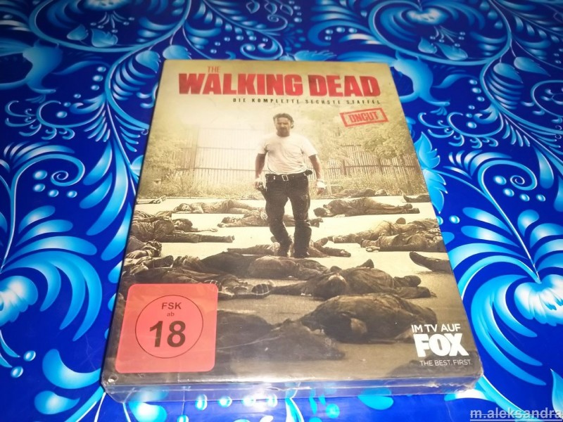 DVD serija Walking Dead Complete Season 1 neotpakovano