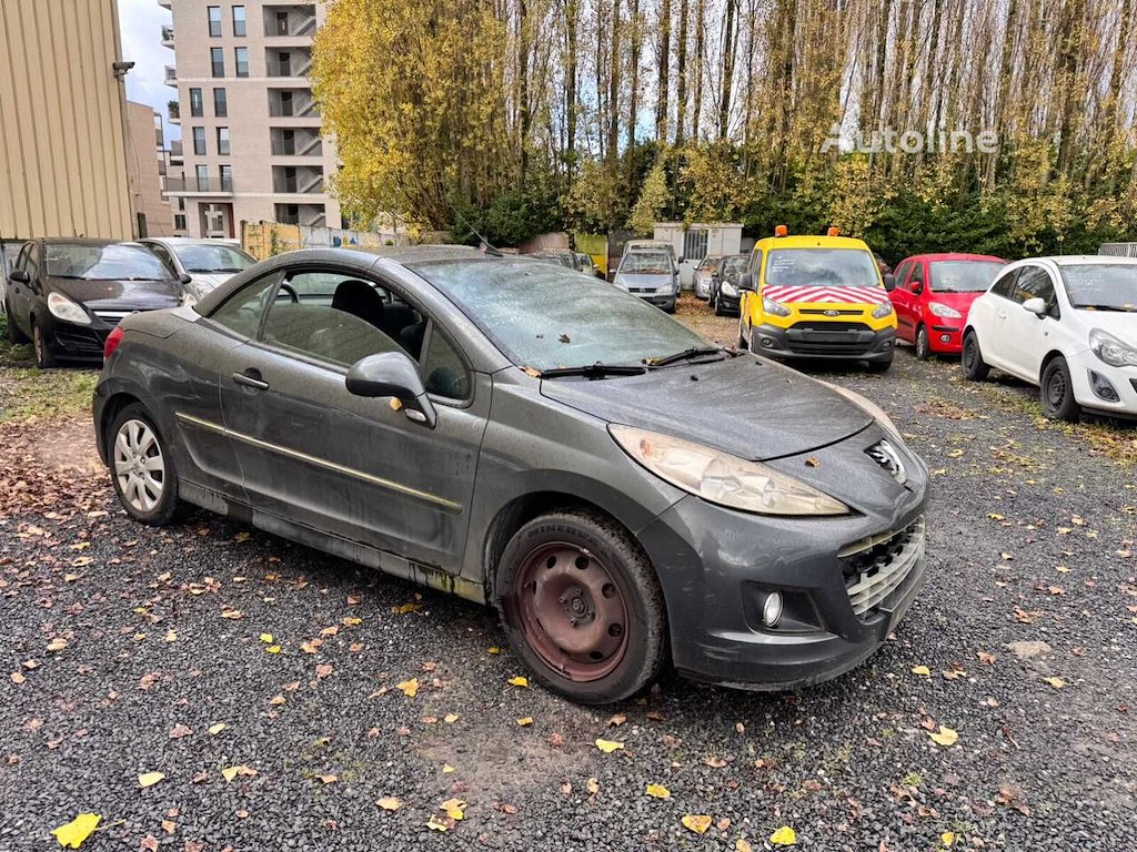 Prodaje se Peugeot 207 kupe na aukciji