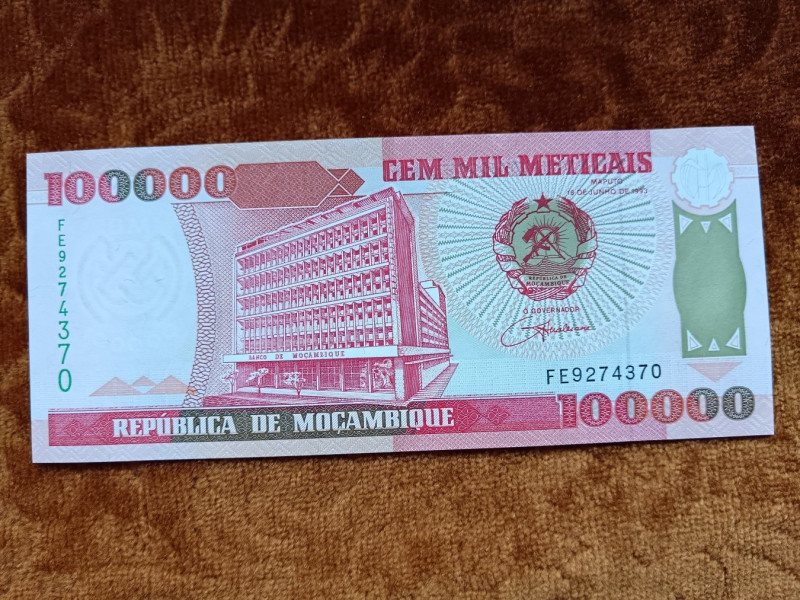 Mozambik 100.000 metikal,1993 god.UNC