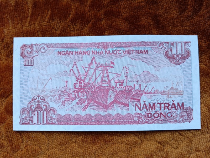 Vijetnam 500 Dong,1988 god.UNC