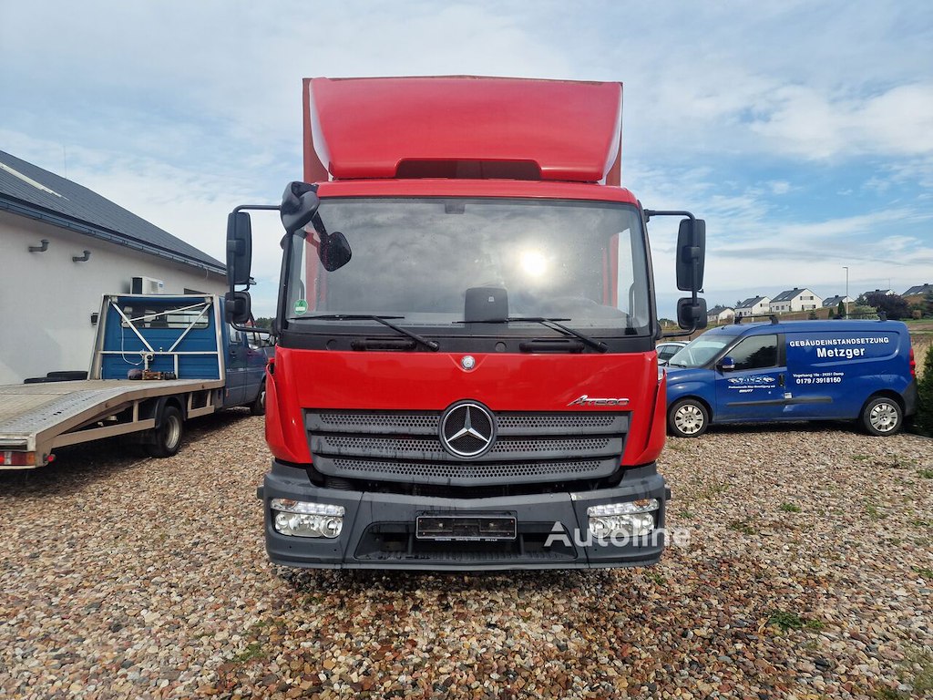 Mercedes-Benz Atego 823 kamion s ceradom