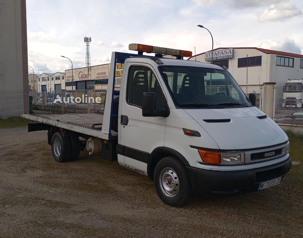 IVECO DAILY 35S11 autotransporter