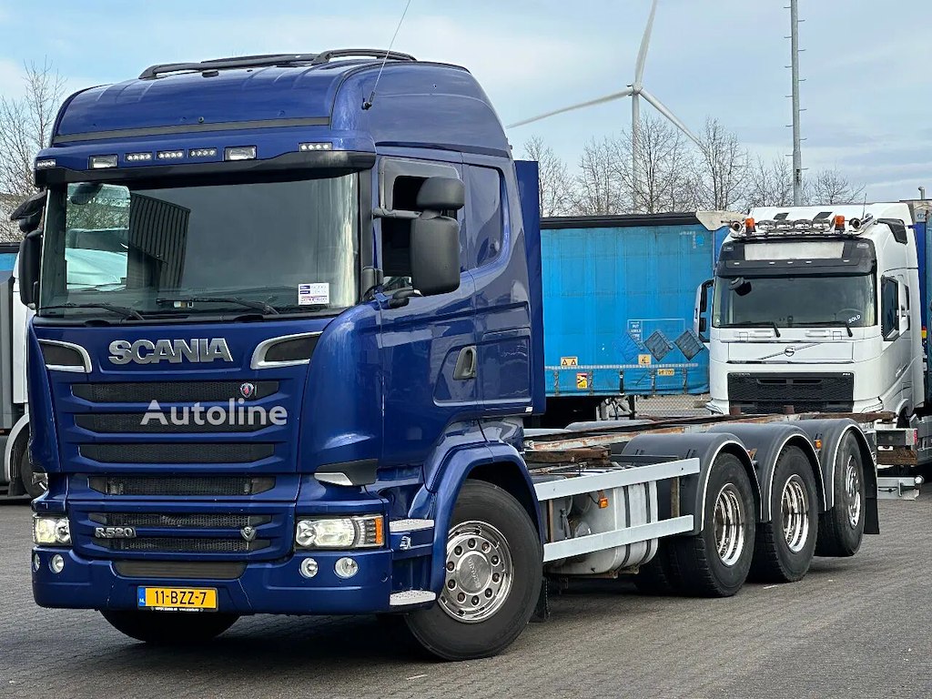 Scania R520 V8 8x4*4 Bdf / Retarder / 2 Tank / Full Air / Euro 6 vozilo za prevoz kontejnera