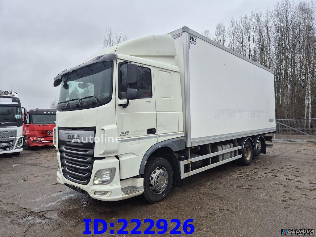 DAF XF 106 440 FAR 6x2 Euro6 izotermni kamion