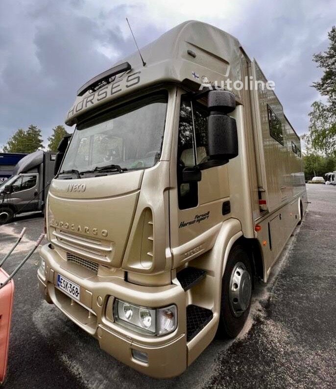 IVECO eurocargo hevosenkuljetusauto kamion za prevoz stoke