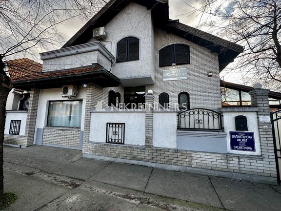 Ugostiteljski objekat za prodaju, Stipana Kopilovića, 178.000.€, 330 m2