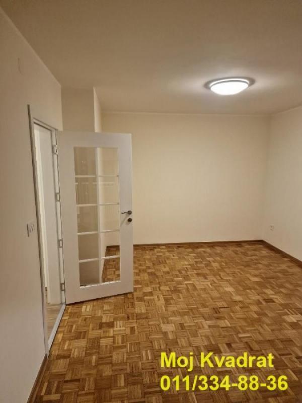 Jednoiposoban stan na prodaju, 44m2, 153.500€