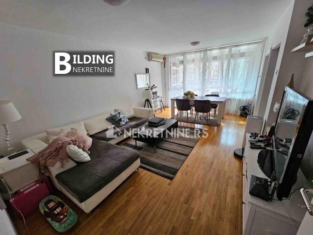 Bulevar Kralja Aleksandra, Trosoban stan za izdavanje, 76m2, 1.000€