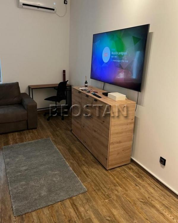 Senjacka, Jednosoban stan za izdavanje, 33m2, 400€