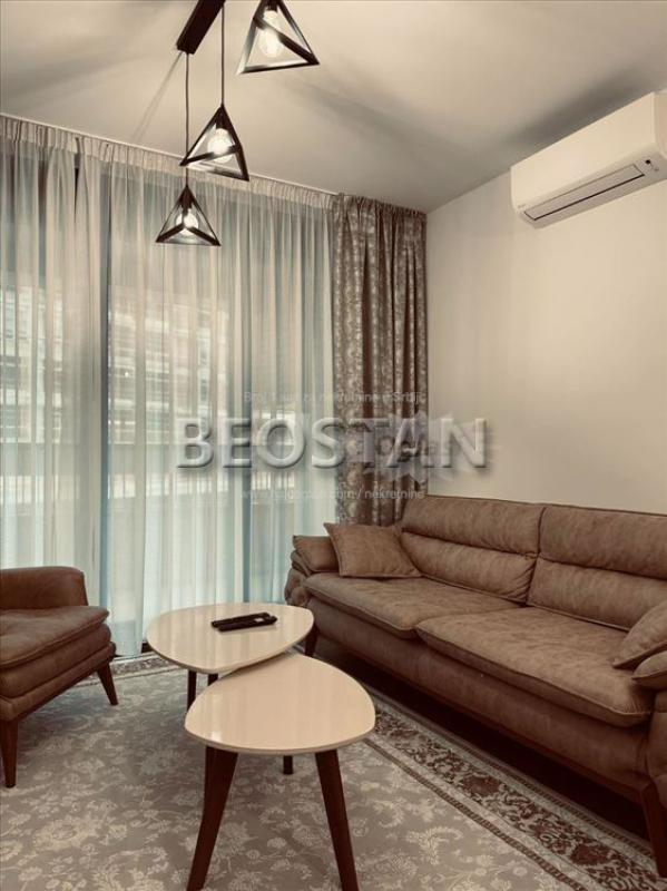 Omladinskih Brigada, Trosoban stan za izdavanje, 60m2, 1.200€