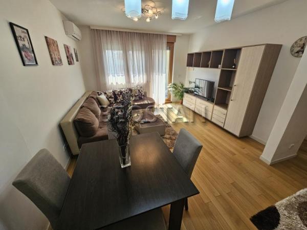 Urosa Martinovica, Dvosoban stan za izdavanje, 55m2, 900€