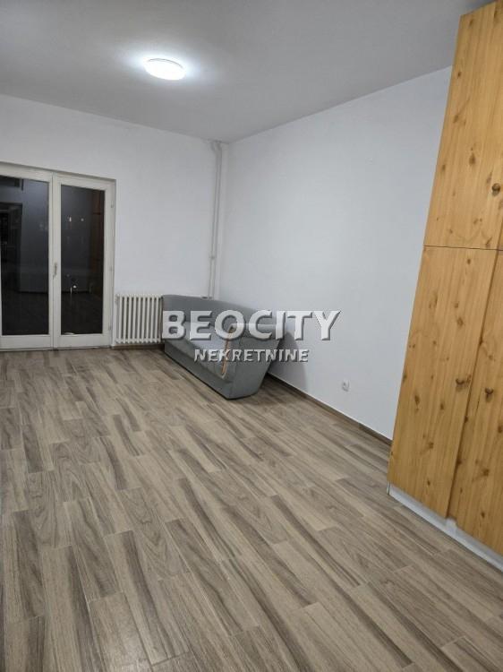 Maksima Gorkog, Trosoban stan za izdavanje, 72m2, 700€