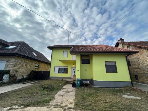 Kuća na prodaju, 156m2, 212.200€