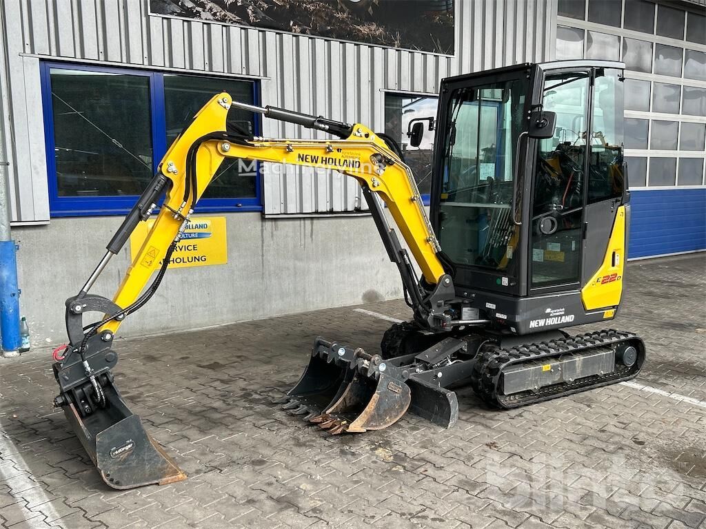 Prodaje se New Holland E22D mini bager na aukciji