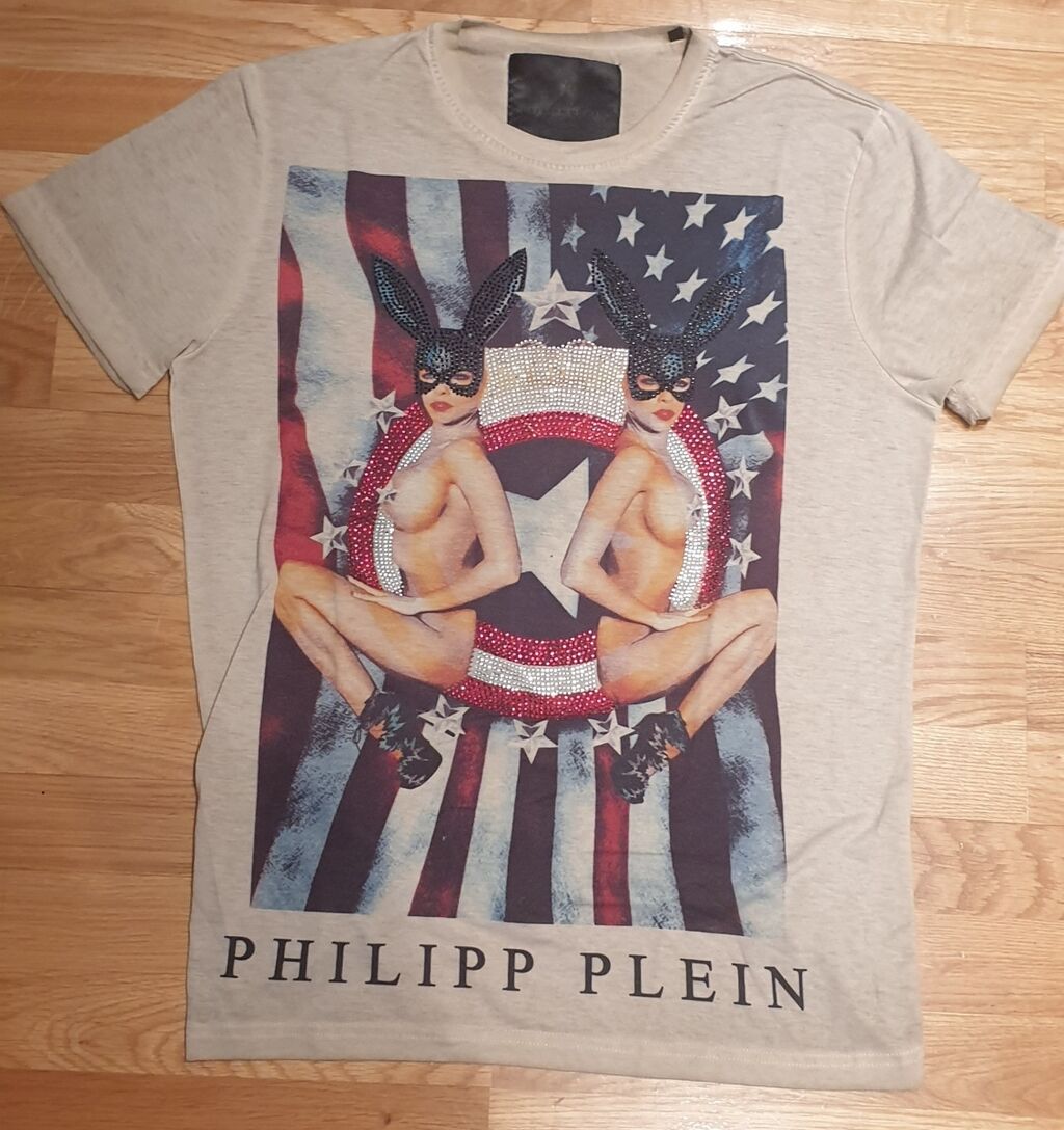 PHILIPP PLEIN bež boje muška majica. Piše xl velicina. Pazuh 52cm