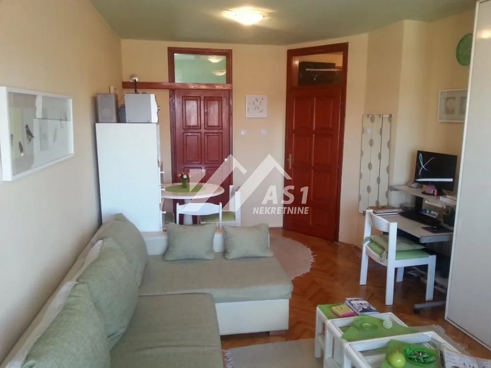 Izdavanje, jednosoban stan, 32m2, Podbara, Novi Sad, Novi Sad