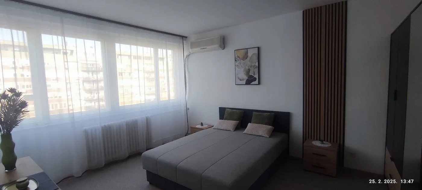 Izdavanje, jednosoban stan, 35m2, Stari Merkator, Novi Beograd, Beograd