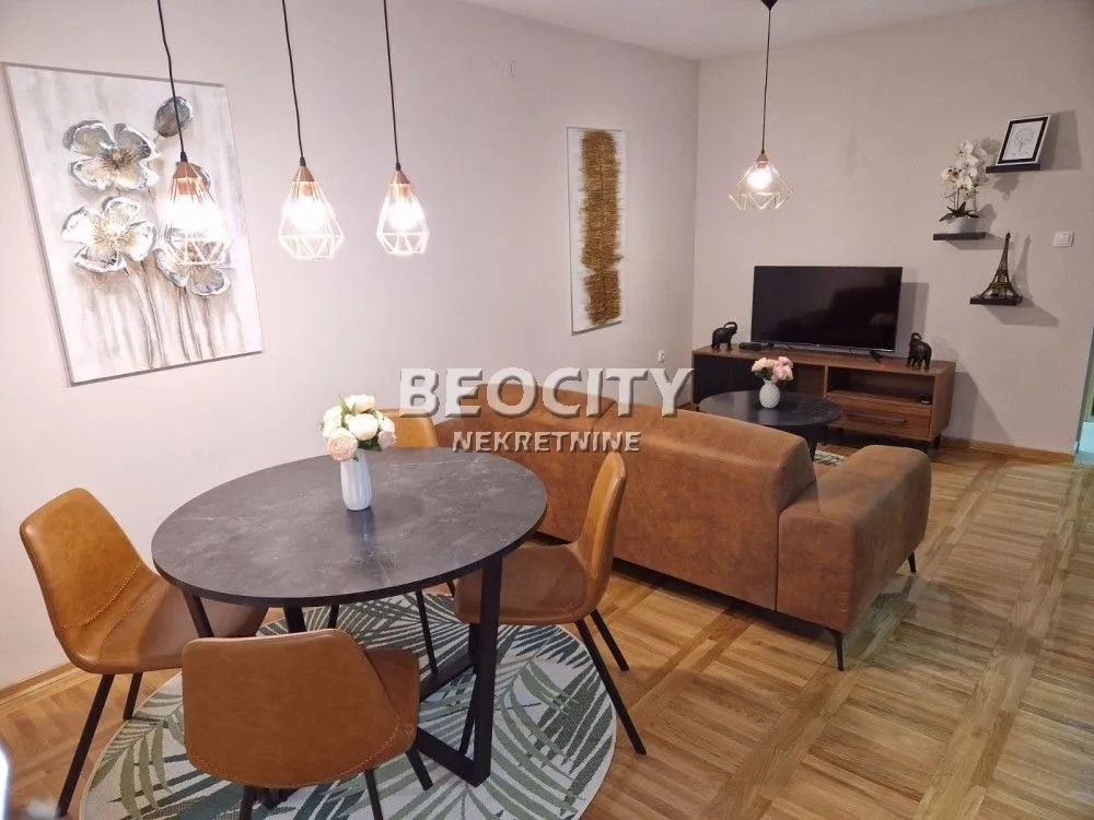 Izdavanje, dvosoban stan, 43m2, Centar, Novi Sad