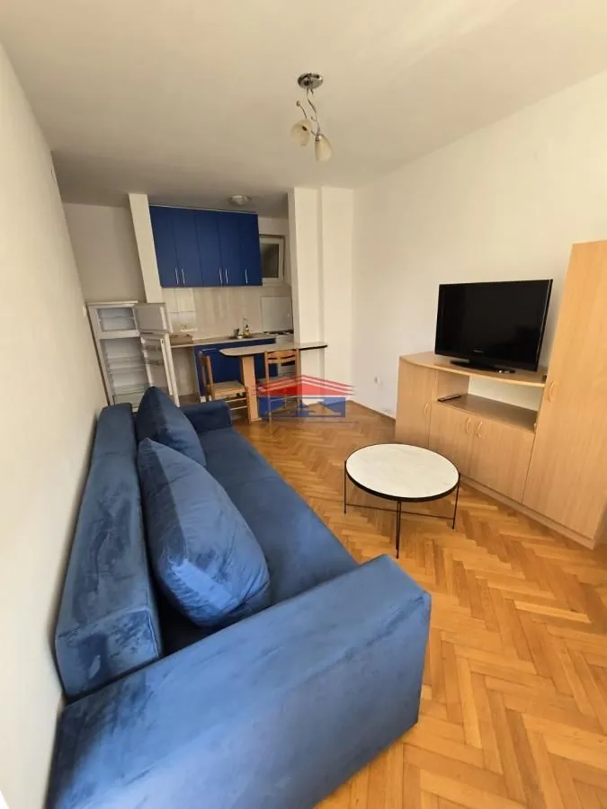 Izdavanje, jednosoban stan, 38m2, Grbavica, Novi Sad, Novi Sad