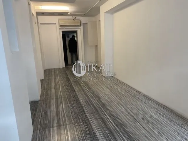 Izdavanje, poslovni prostor, 40m2, Stari Grad, Beograd