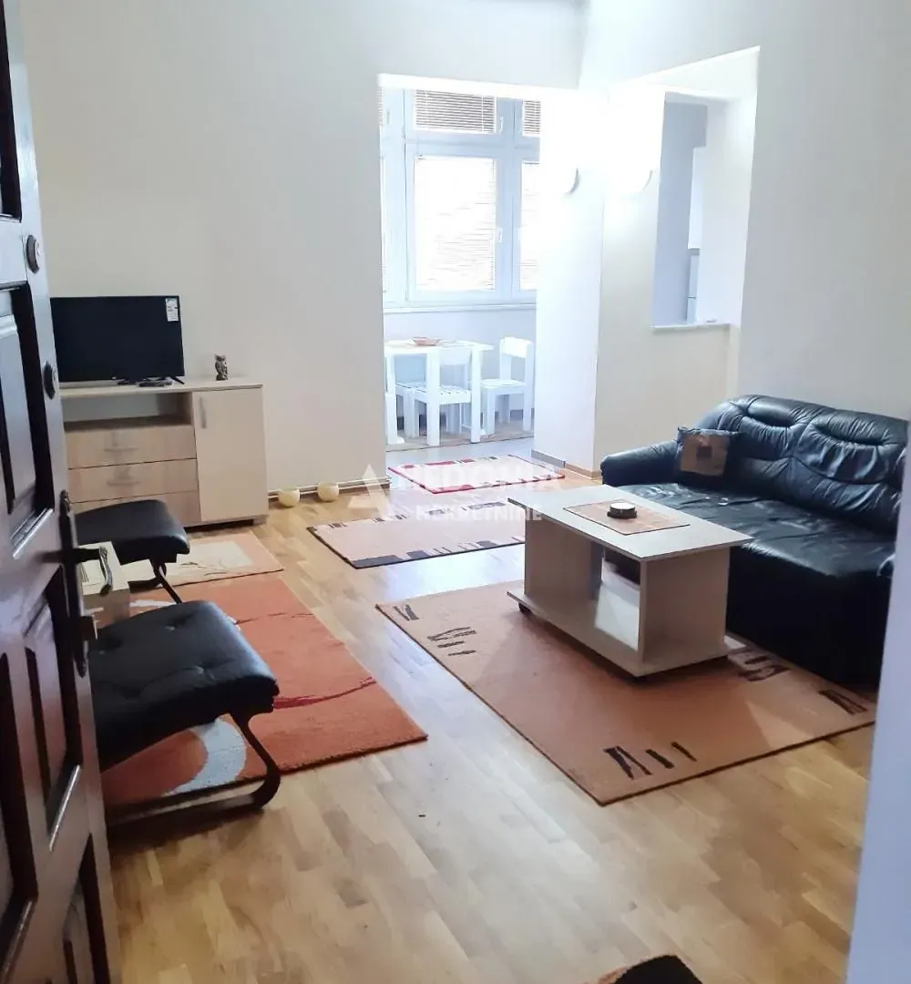 Izdavanje, dvosoban stan, 50m2, Stari Grad, Beograd