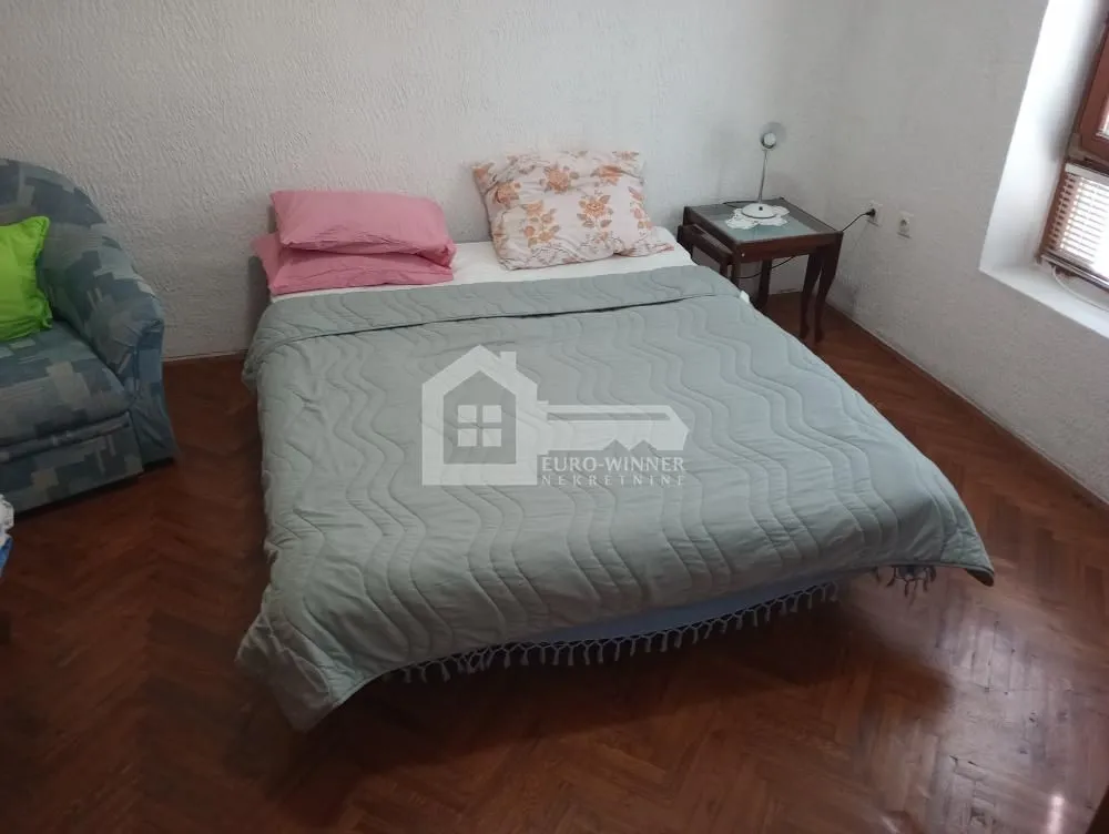 Izdavanje, jednosoban stan, 35m2, Banovo Brdo, Beograd