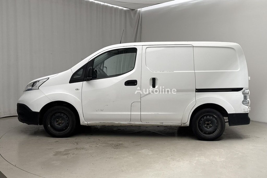 Prodaje se Nissan NV200 minibus furgon na aukciji