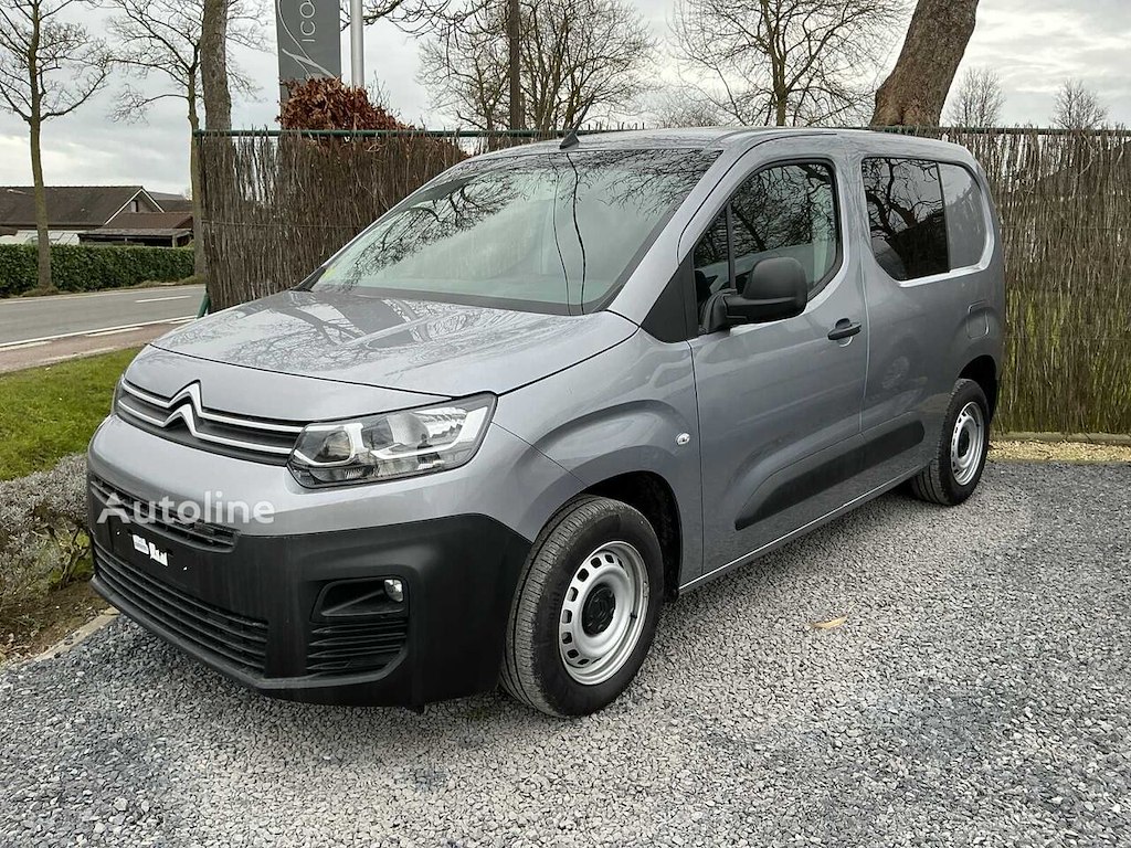 Prodaje se Citroen Berlingo laki furgon na aukciji