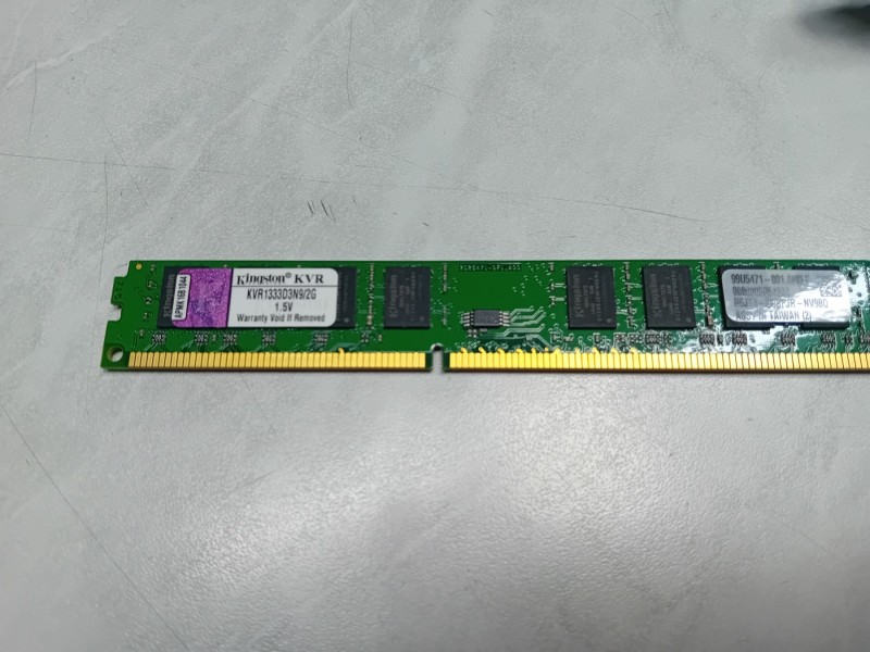 ddr3 2gb 1333mhz kingston ispravna