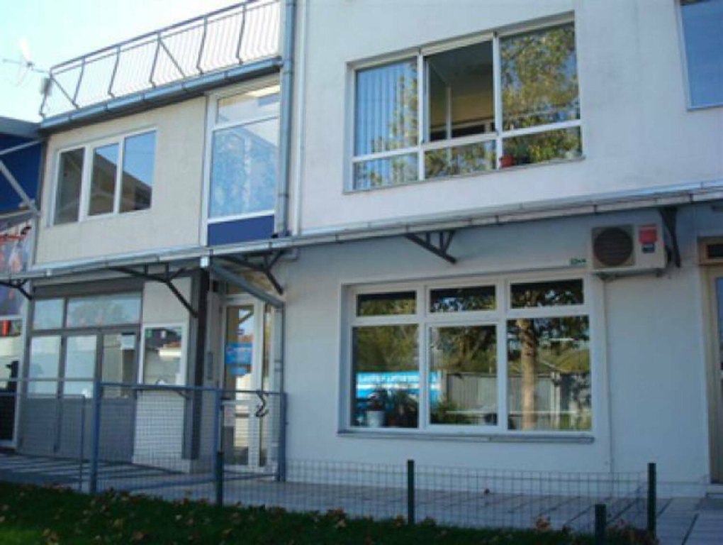 850m2 Magacini lekova i 450m2 Kancelarije, Cukarica