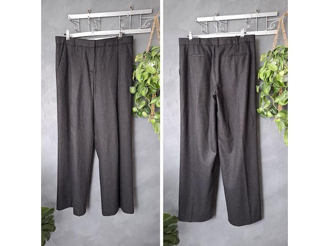 Diane von Furstenberg dizajnerske pantalone XL?