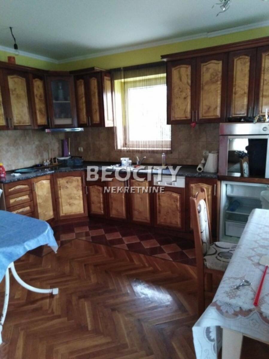 Novi Sad, Klisa, Radoslava Prodanovića, 6.0, 250m2, 200000EUR