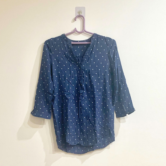 293. Zara teget bluza sa tufnama