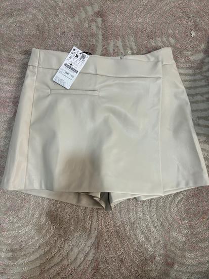 Stradivarius suknja/sorts(skort)novo