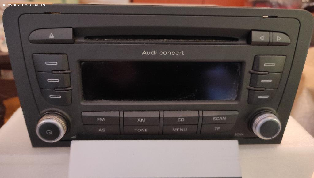 Fabricki radio/CD za Audi A3