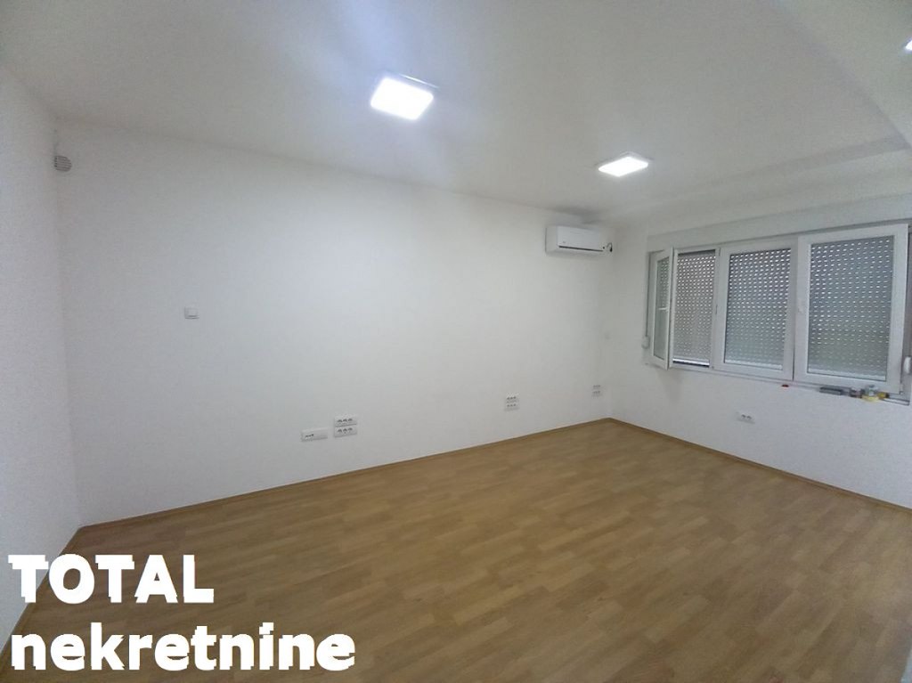 NOVI SAD - BULEVAR - 31. 00 m2