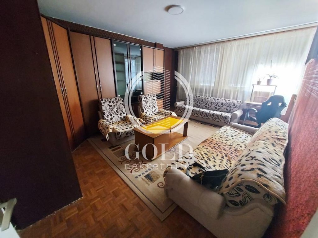 Novi Sad-Liman II, Dragiše Brašovana, 52. 00m2, 350 eur ID#3957