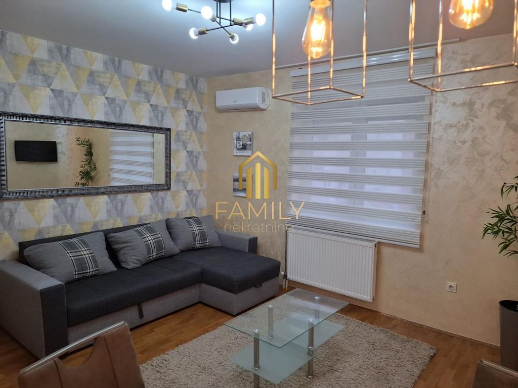 Izdaje se odlična garsonjera na top lokaciji, 30m2