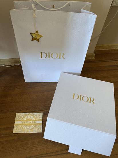 Dior nova kolekcija 32x30x11 lix kutija i kesa