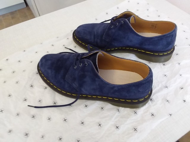 Dr. MARTENS  br. 43