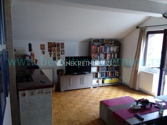 Voždovac, Kumodraž, Gunjak, 9.0, 300m2, 320000EUR